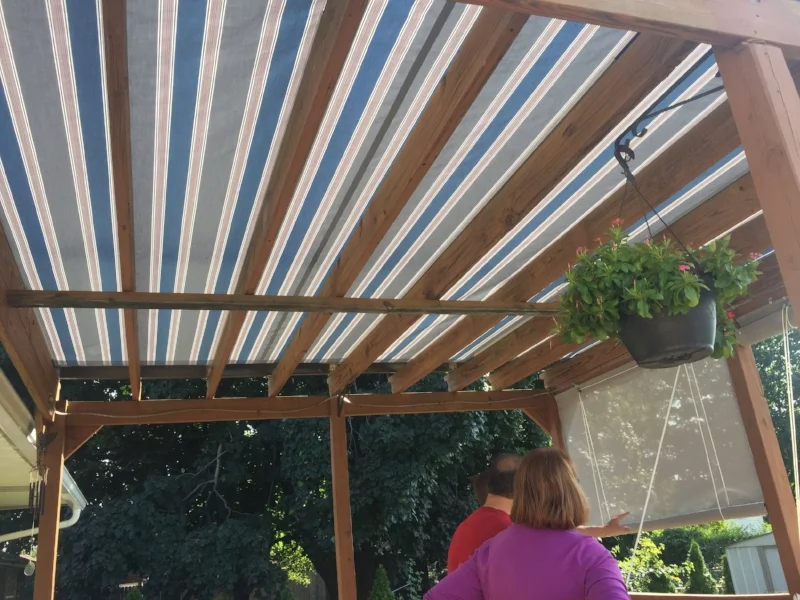roll-flex.com — Roll-Flex retractable fabric canopies, awnings and ...