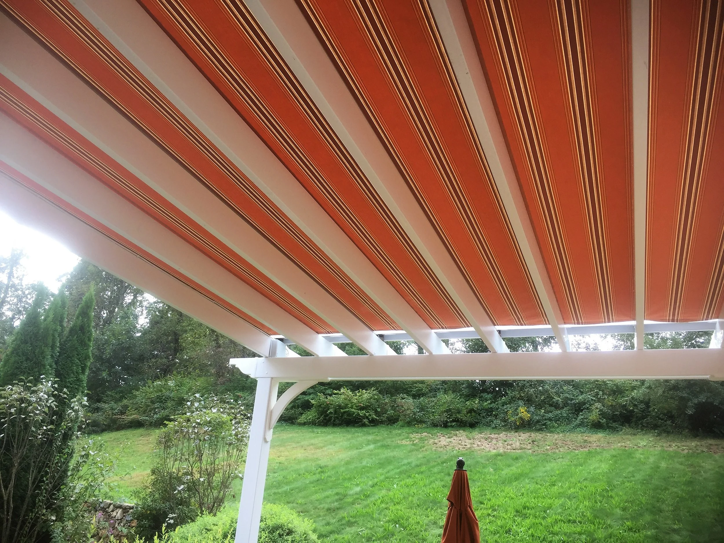 roll-flex.com — Roll-Flex retractable fabric canopies, awnings and ...