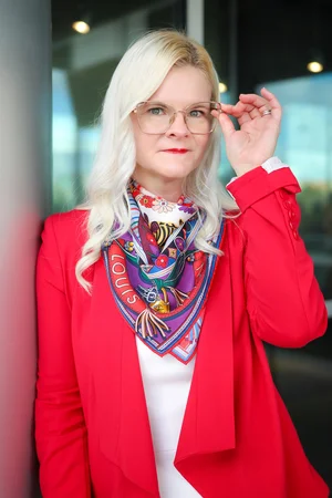 Dr. Cindy, The Expert's Ghostwriter® Ready to share your spark of ...