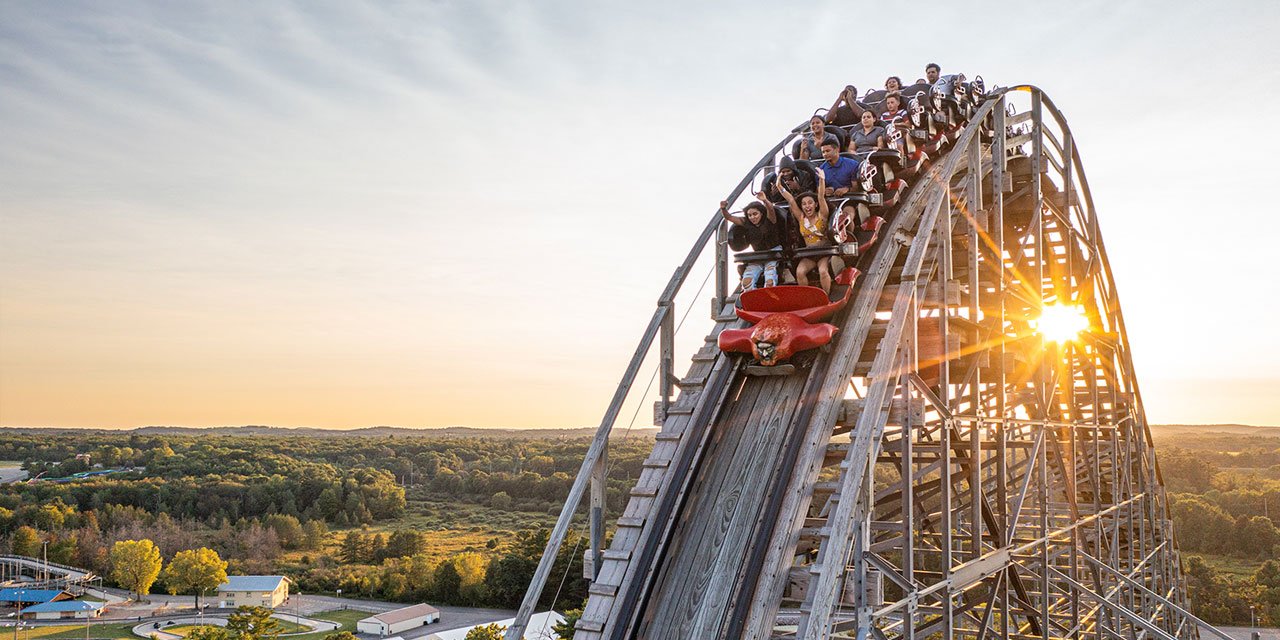 5 Reasons to Visit Wisconsin Dells, WI | Waterparks, Nature & Family Fun