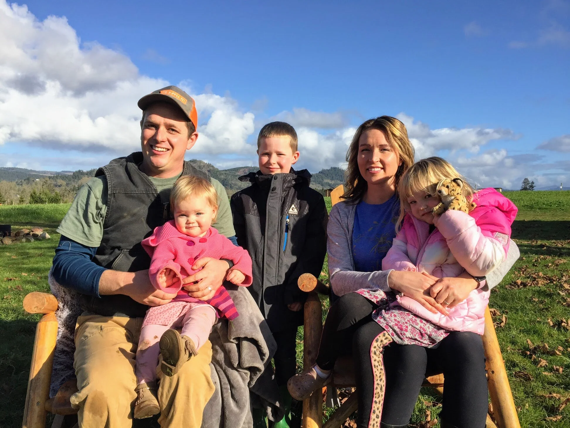 A & M Family Farms - Farm stand Near Eugene Sustainably Grown Meats ...