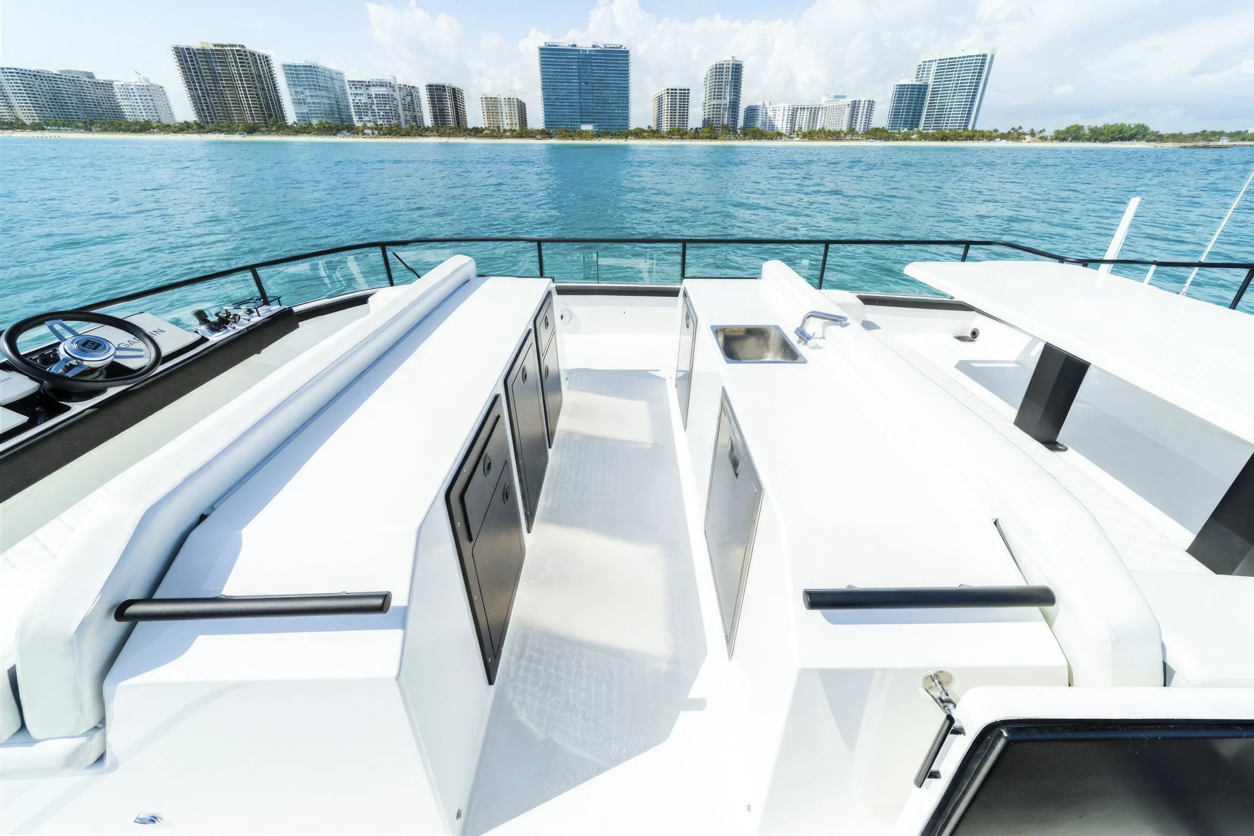 Voyager Miami — Dutch Craft 56' Luxury Yacht For Charter In Fort ...