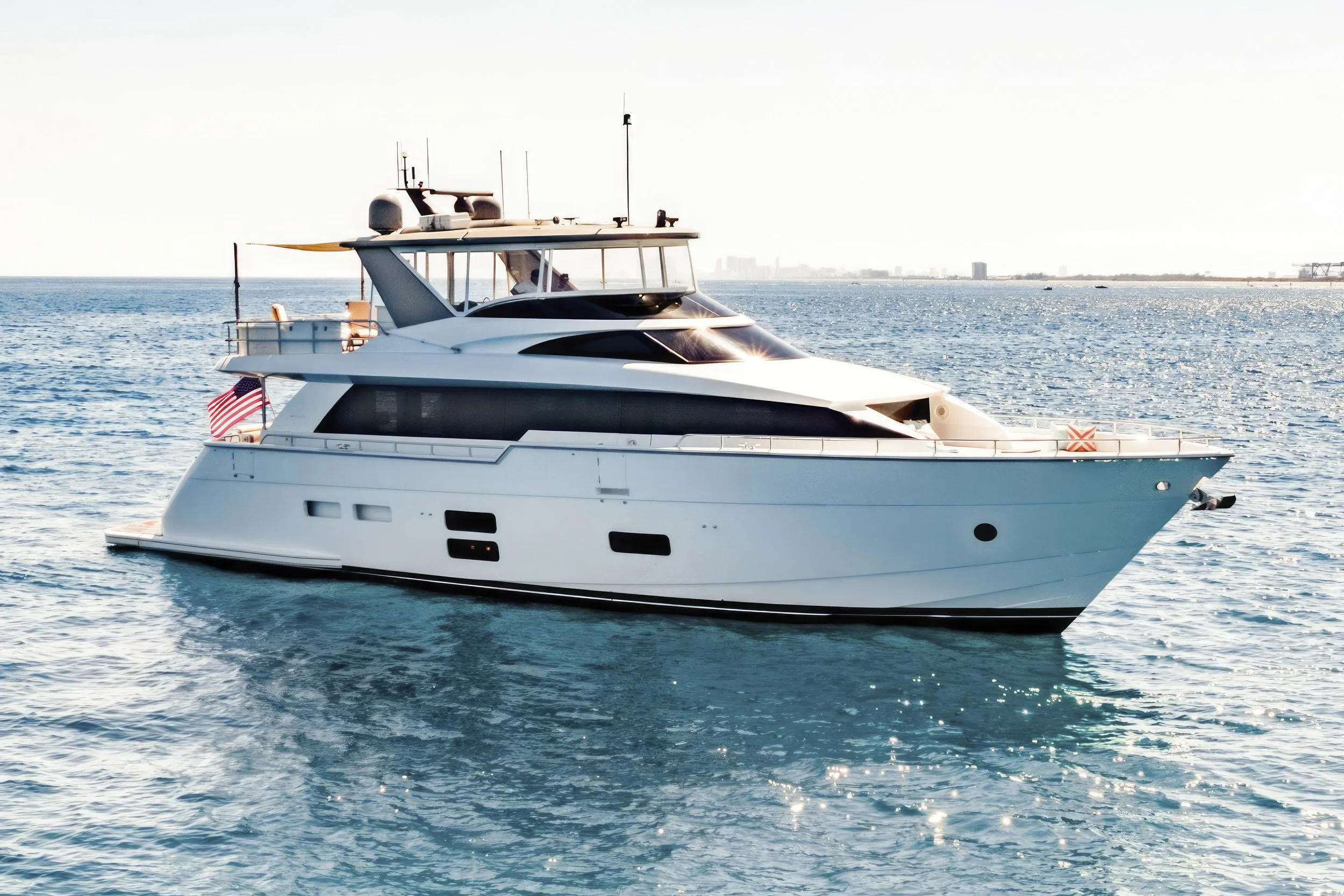 Voyager Miami — 2017 Hatteras 75' Luxury Yacht For Purchase In Fort ...