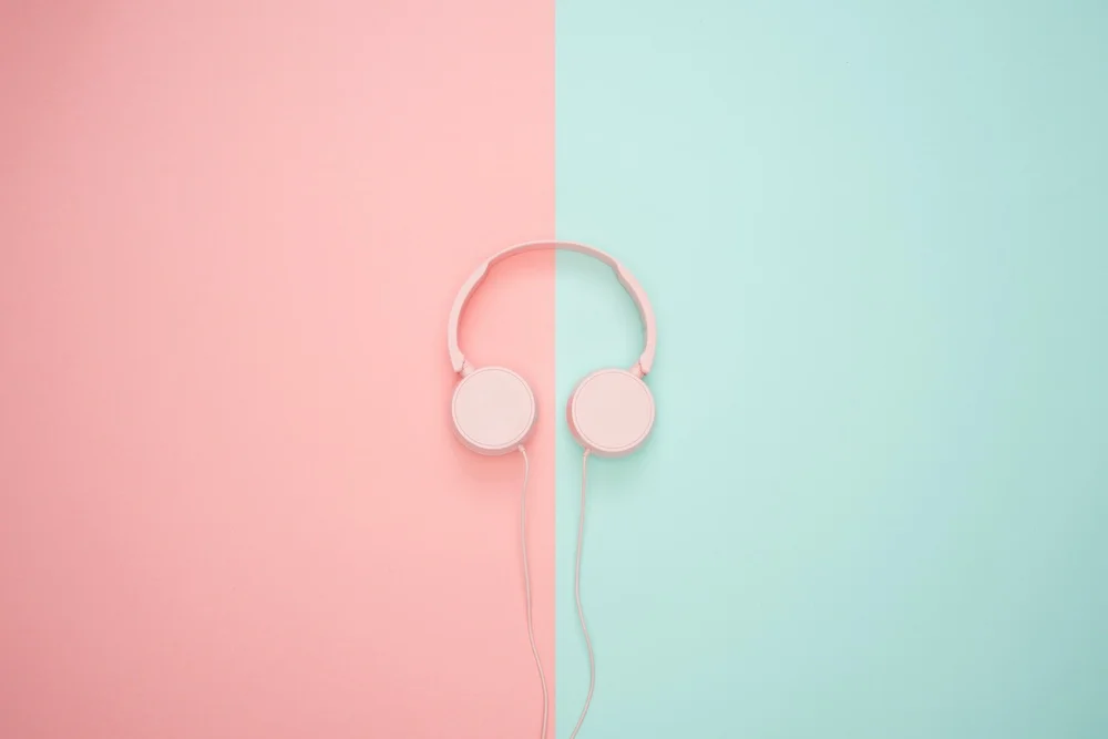 30+ Fun Spring Icebreaker Questions For Team Building