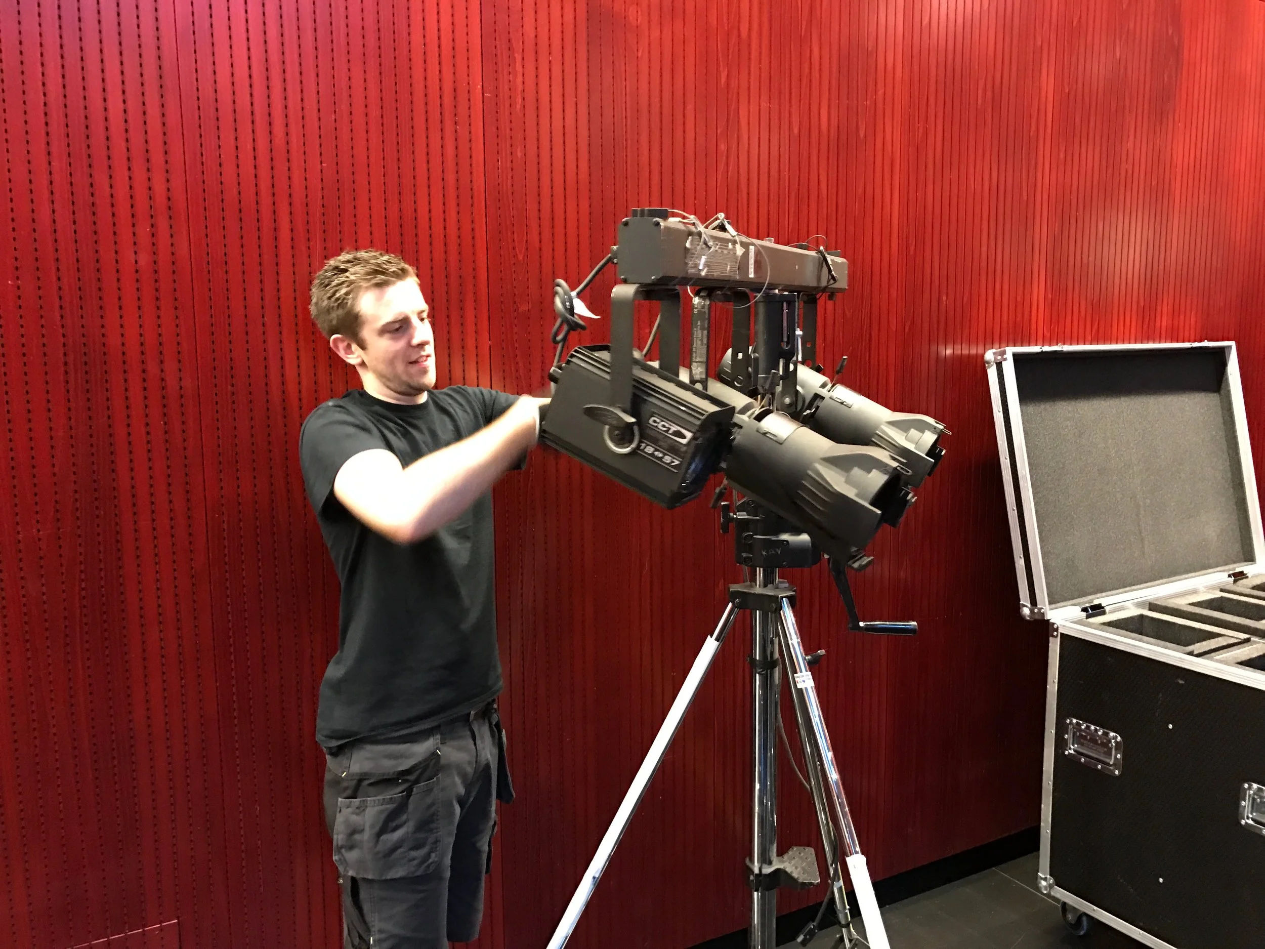 Audio Visual Equipment Hire - Live Streaming - Large TV Hire - Video ...