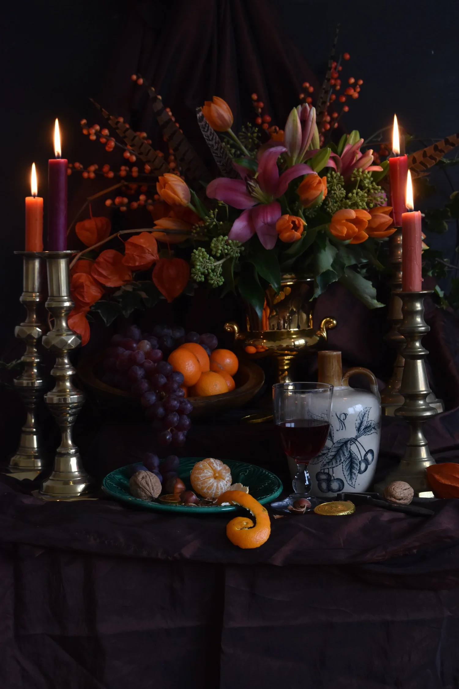 Christmas Interior Styling with Vintage Constance Spry Style Vases ...