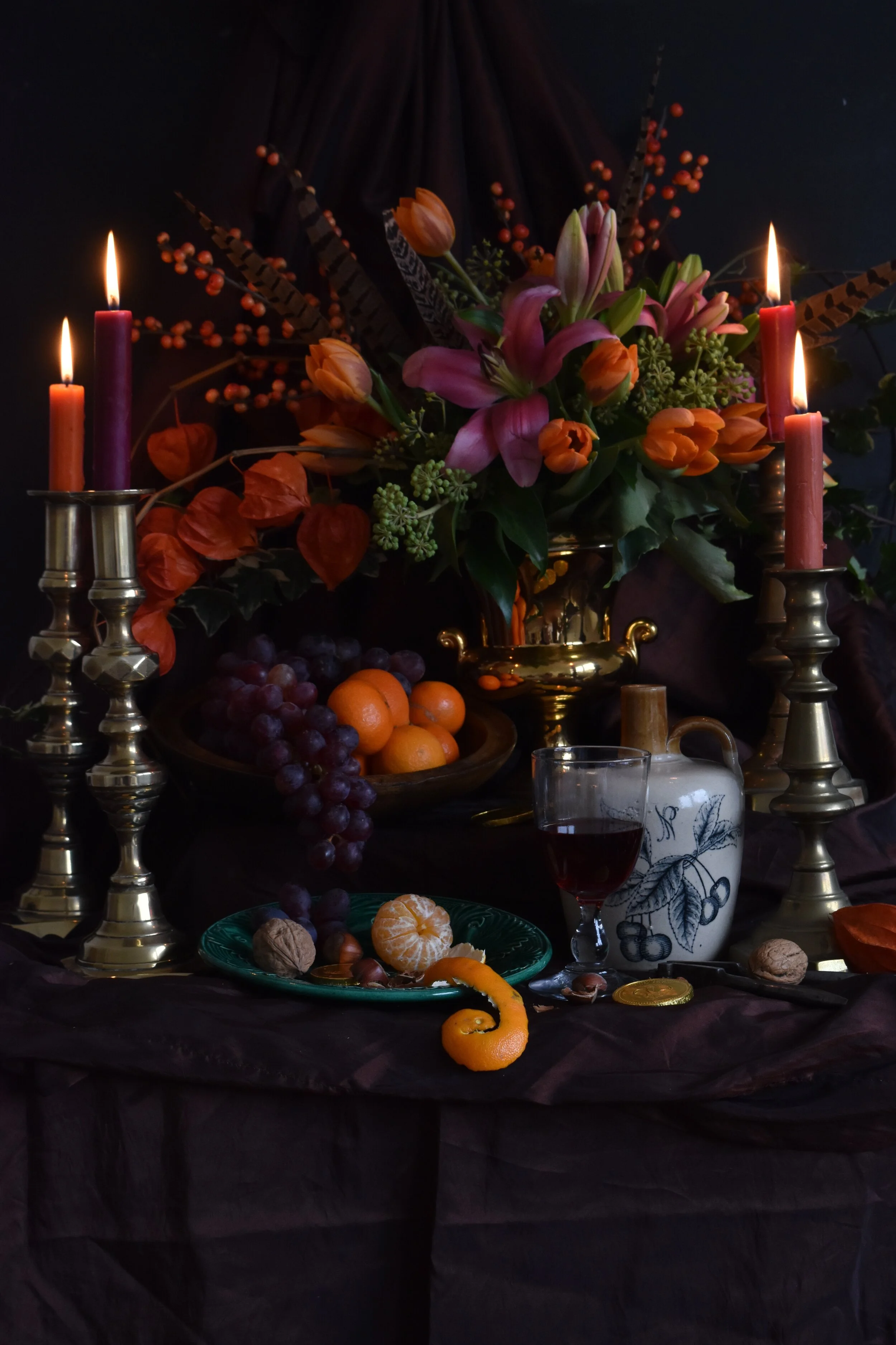 Christmas Interior Styling with Vintage Constance Spry Style Vases ...
