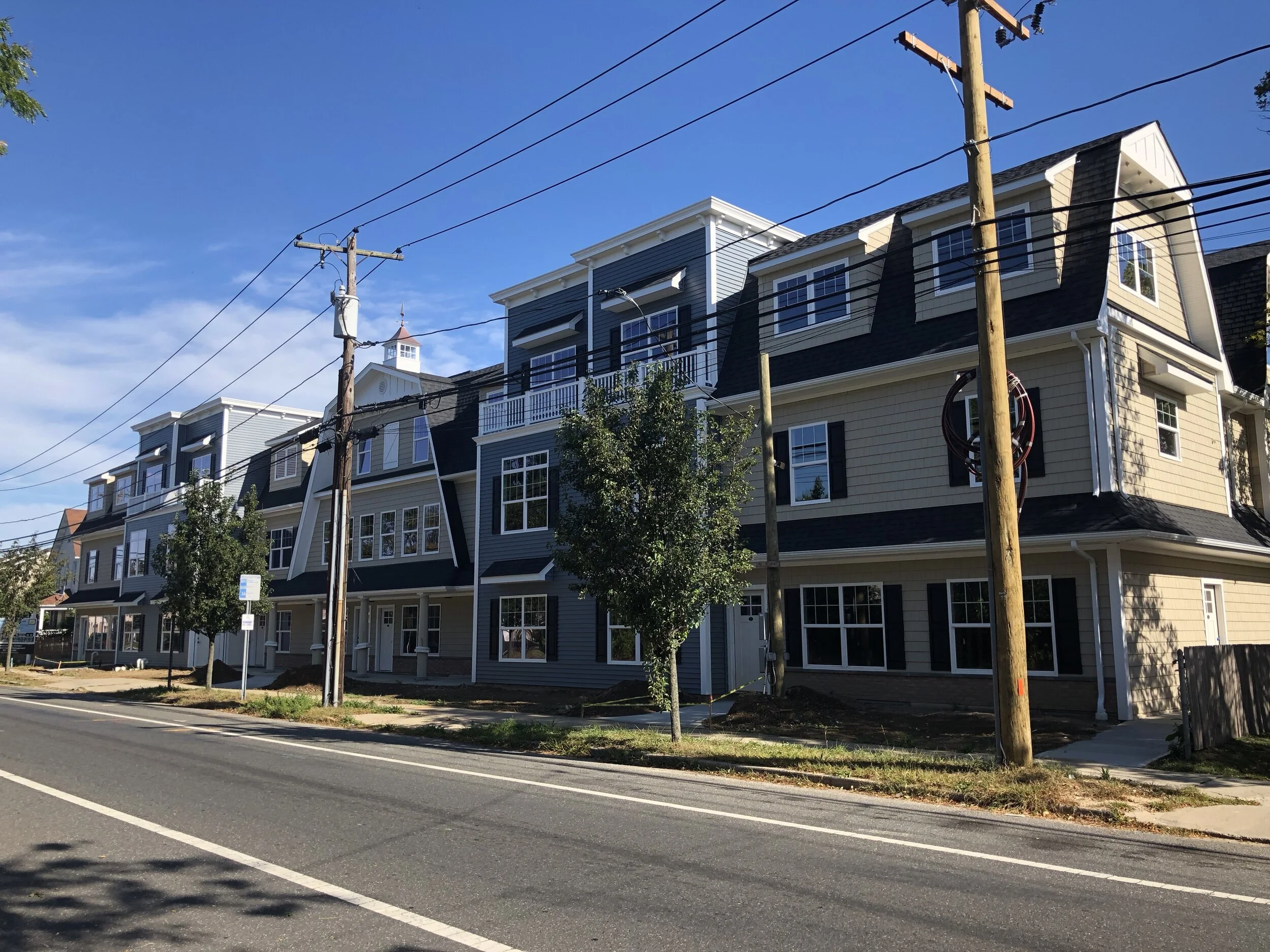 Courtyard on Fifth Apartments — Bouler Pfluger Architects, P.C.