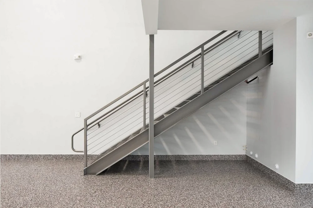 Luxury Storage Garges — Naples Motor Condos