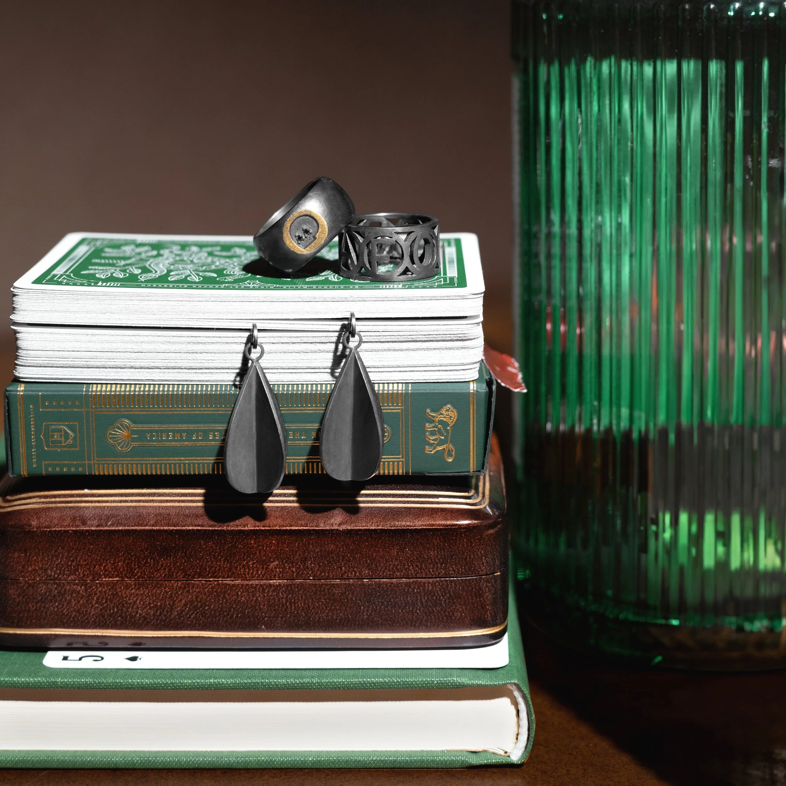 Erica Bello - contemporary jewelry