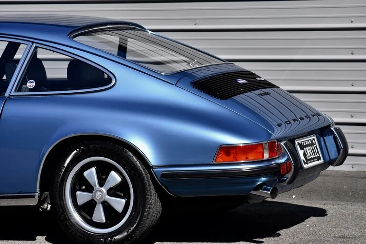 Gemini Blue 1972 911 E — Vintage Sportscar Restorations