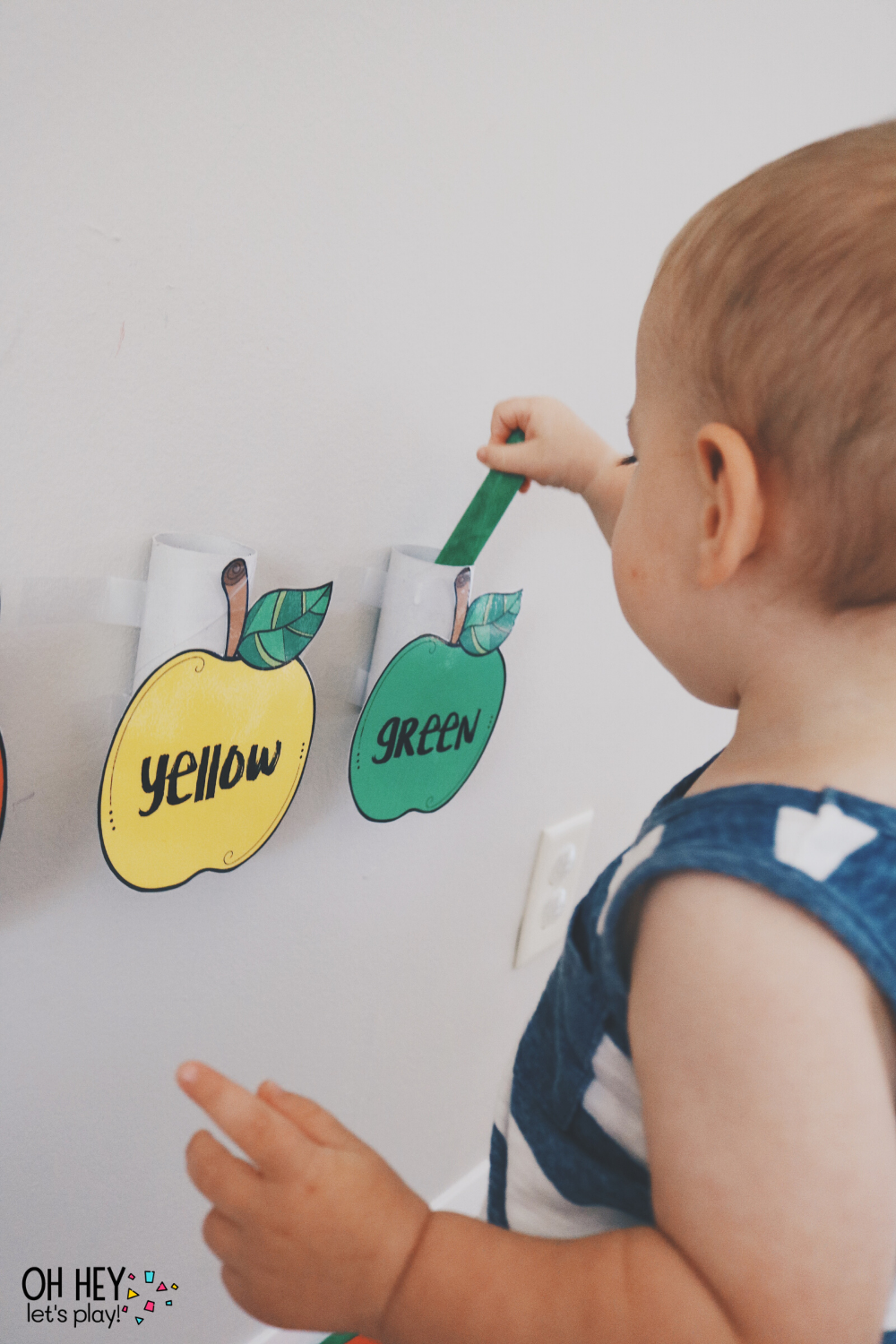 APPLE-themed Activities for Toddlers — Oh Hey Let's Play APPLE-themed Activities for Toddlers — Oh Hey Let's Play