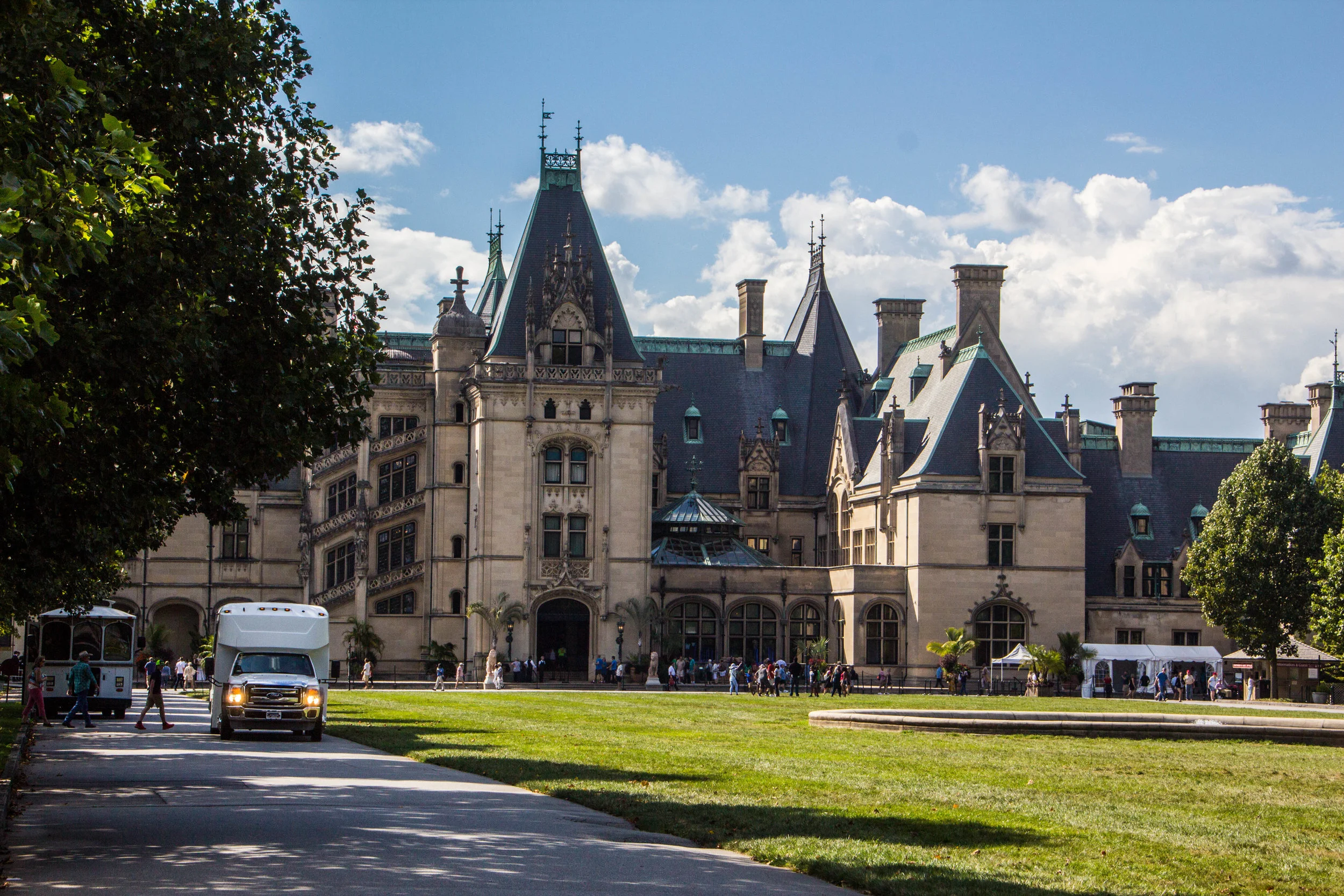 Peter In America's Largest Home: The Biltmore | Peter's Big Adventure