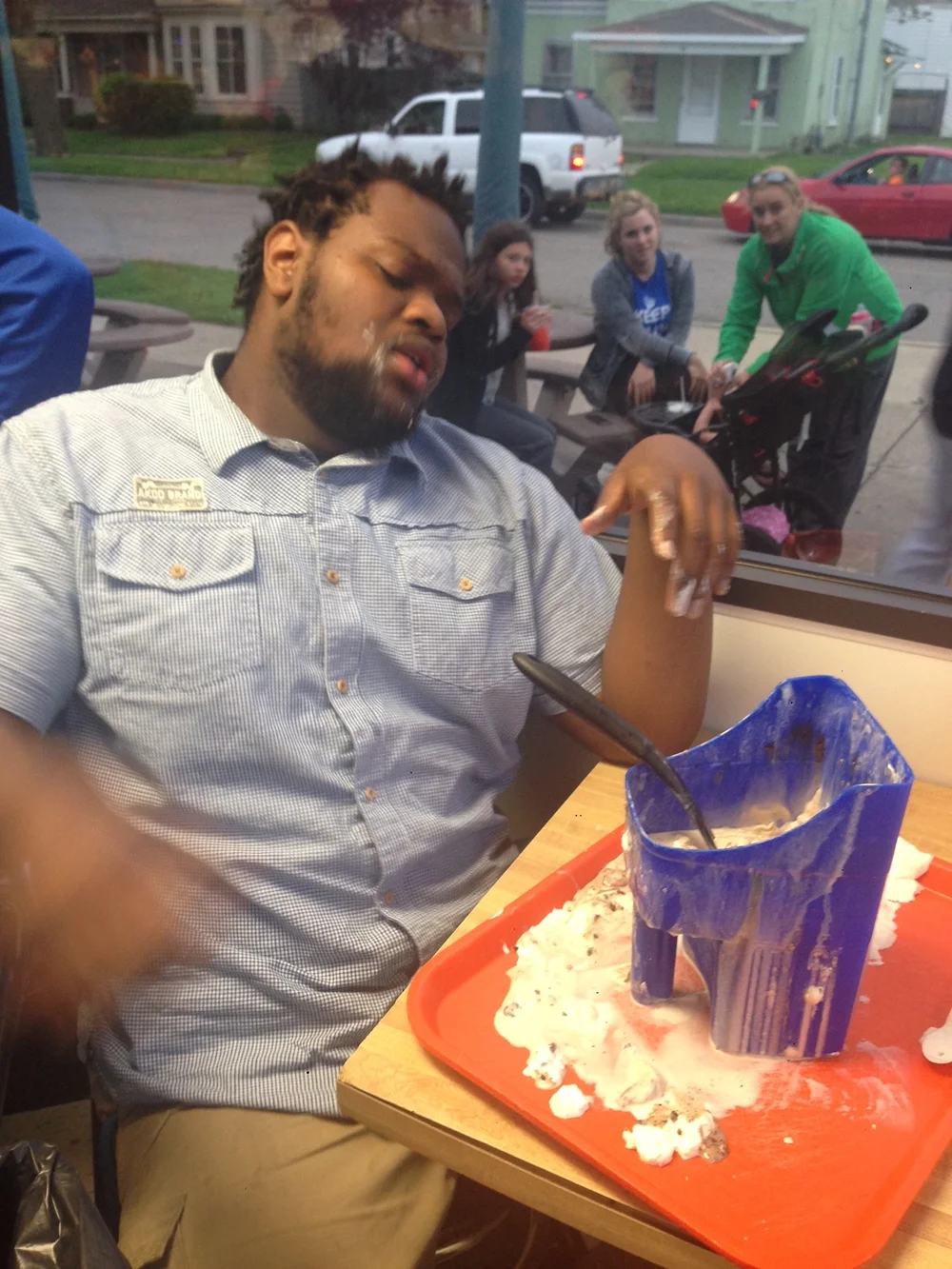 Tone's Cones & Scoops Я Us