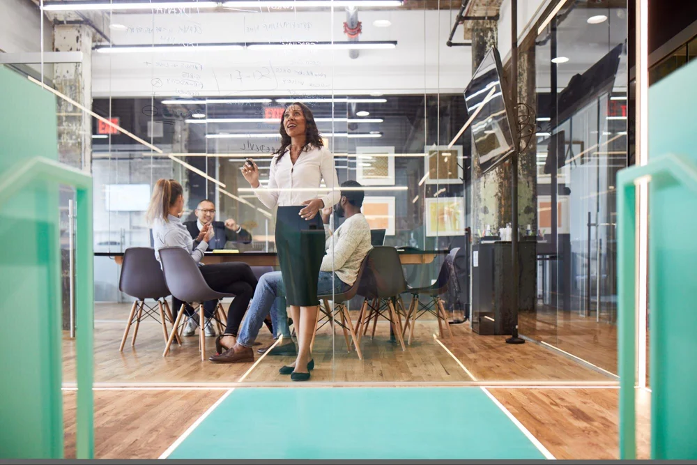 Office Etiquette: The Dos And Don’ts Of Workplace Interactions - Bond ...