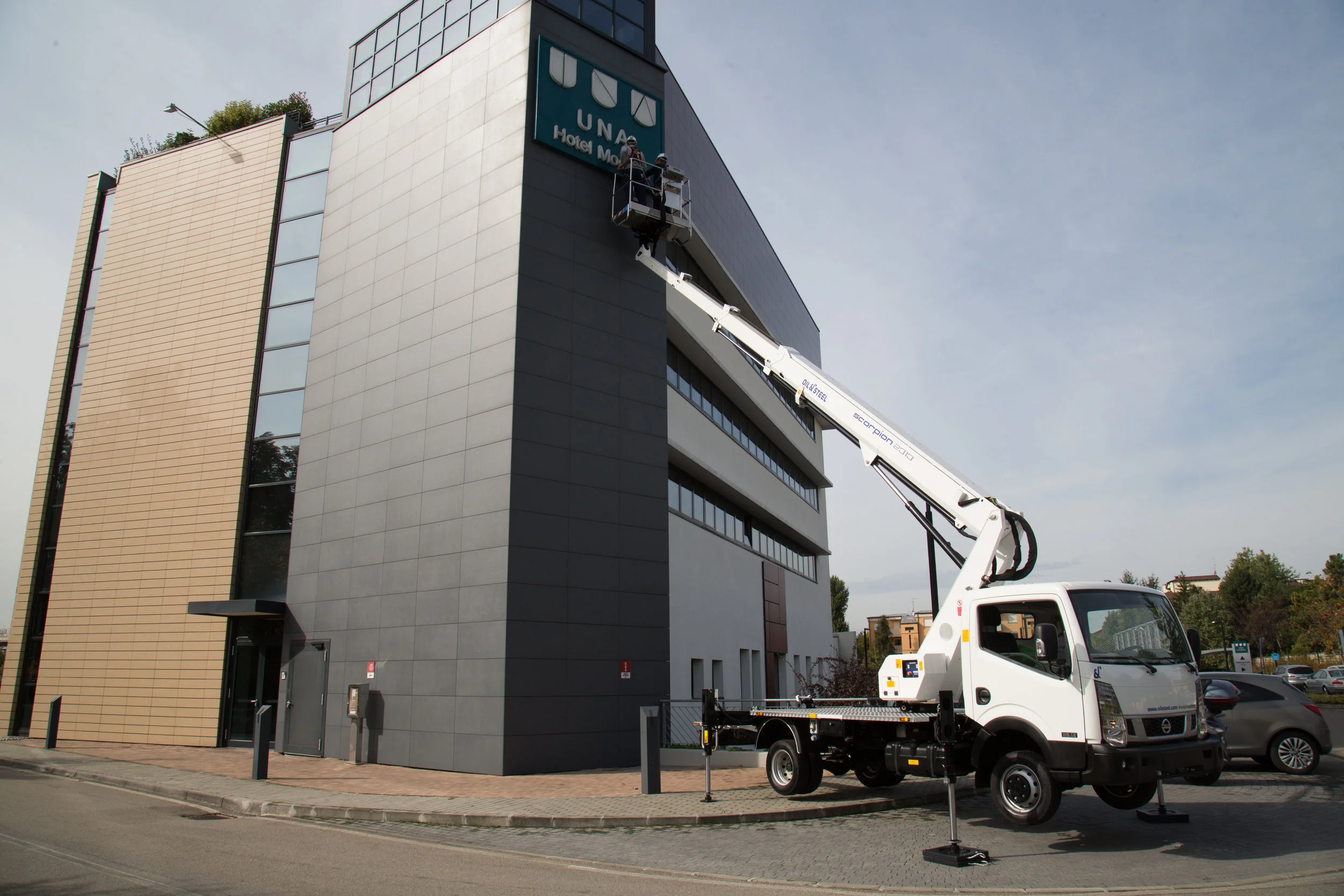 PT Trubo Engineering Dump Hoist. Amco Veba Truck Mounted Crane. Tail ...