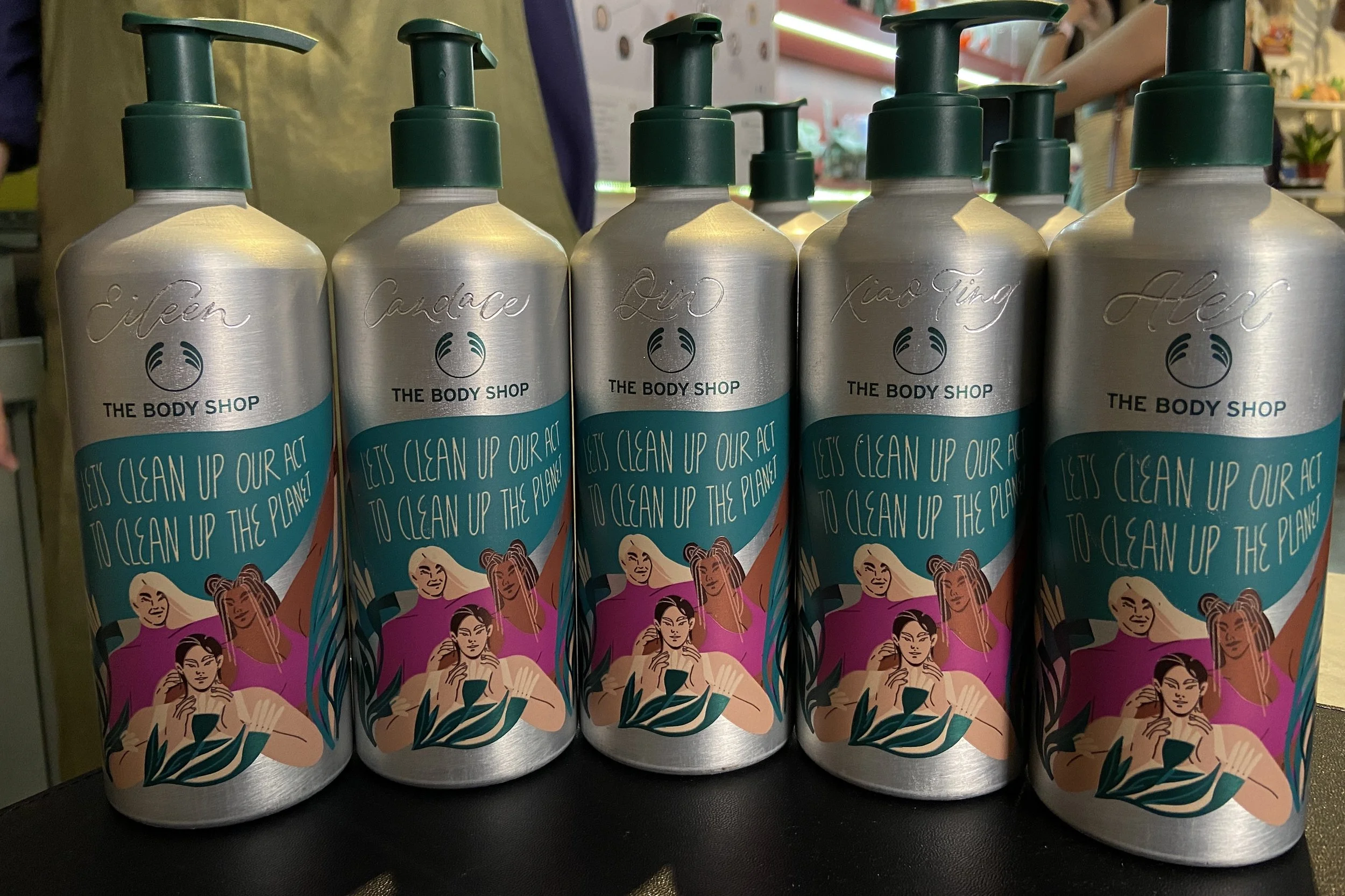 Sephora | Live Calligraphy & Illustration on Tote Bags @ The Shoppes at ...