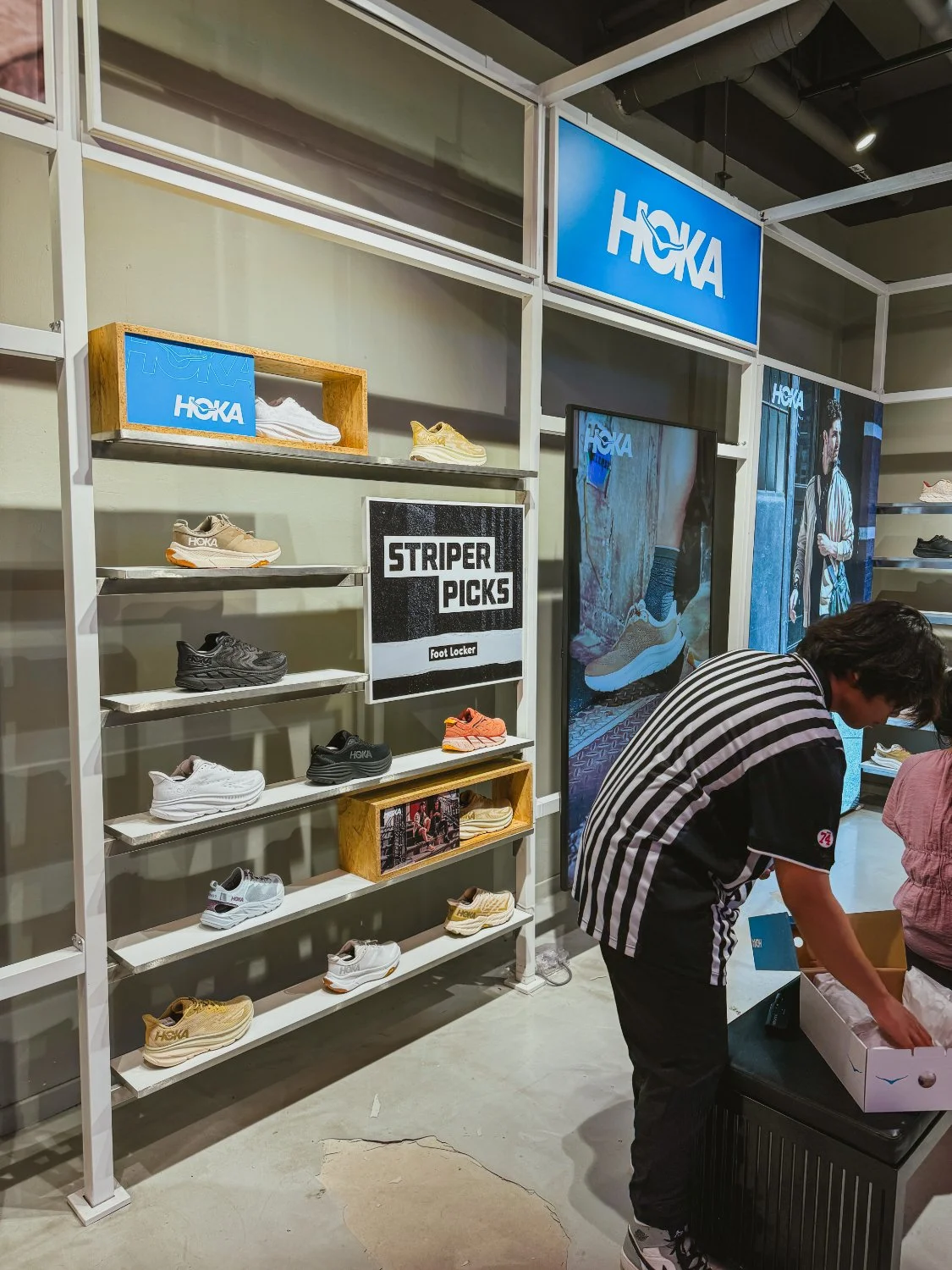 HOKA | Tote Bag Illustration & Lettering @ Footlocker — Leah Design ...
