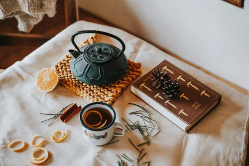 Forest tea — OLIVE TREES + MOON