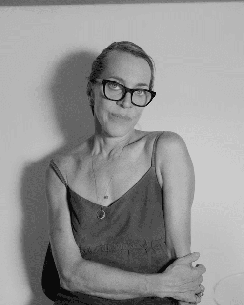 Laura Letinsky 2023 — Lit & Luz