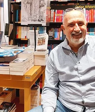 UN VIAGGIO NEL FUMETTO CON MAURO MORETTI — MICRO | Arti Visive