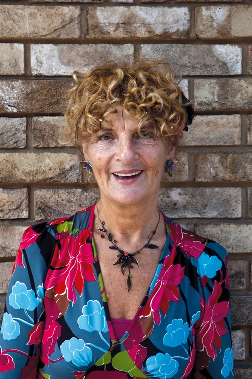 MEET THE TEAM — Jewish Renaissance