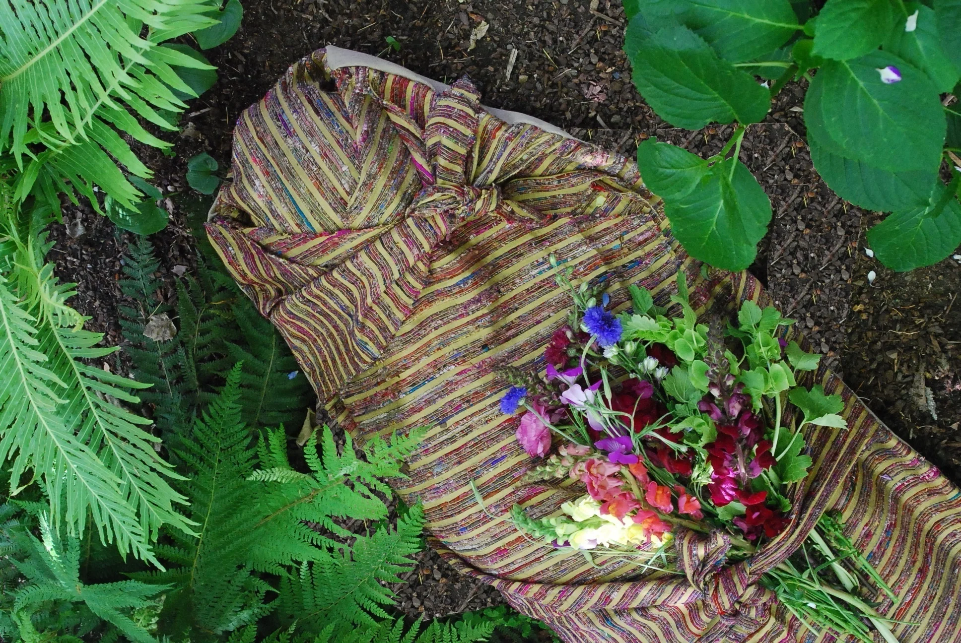 Green Burial A Sacred Moment green-burial-a-sacred-moment