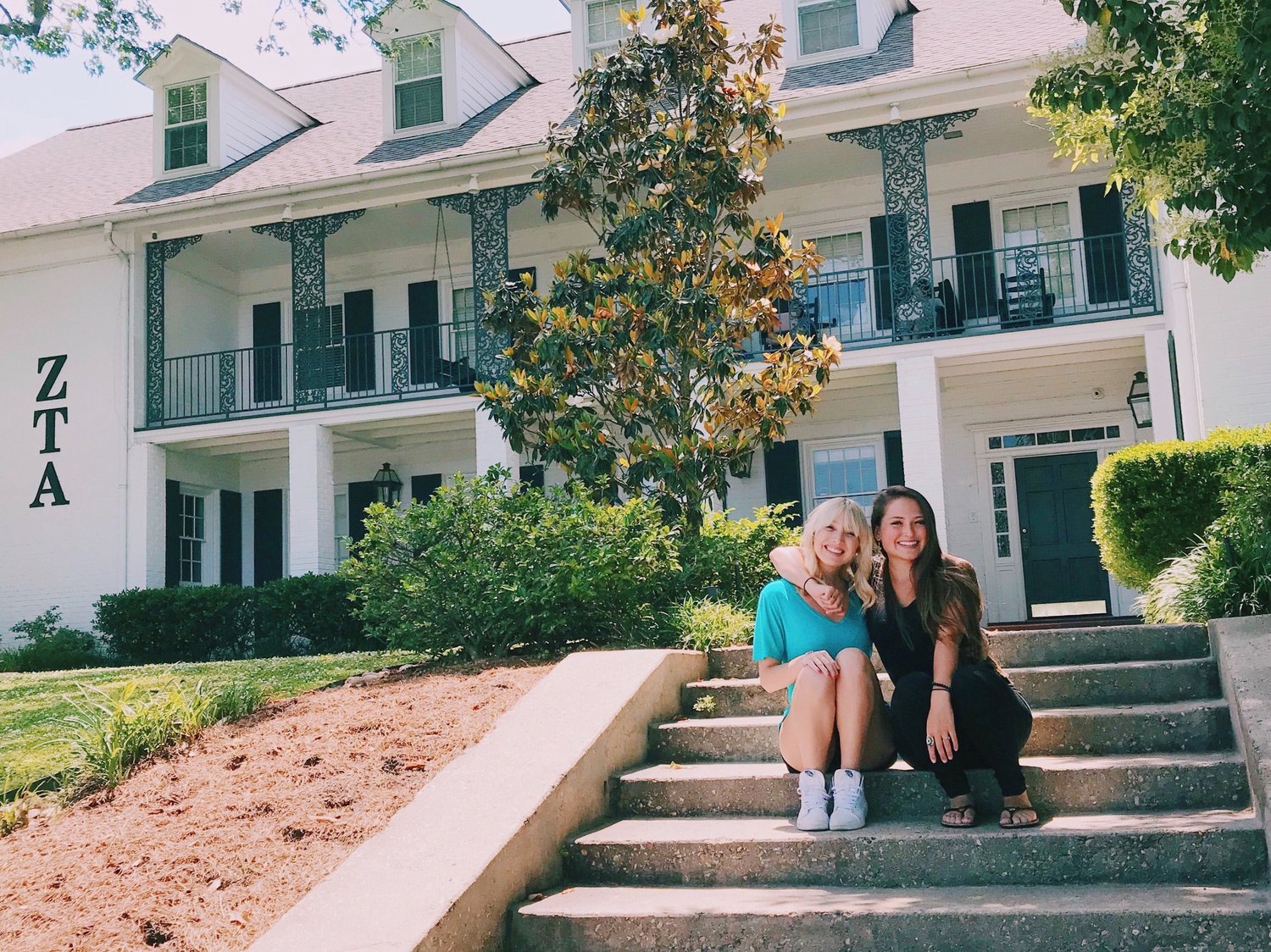 Living in the Zeta House — Zeta Tau Alpha