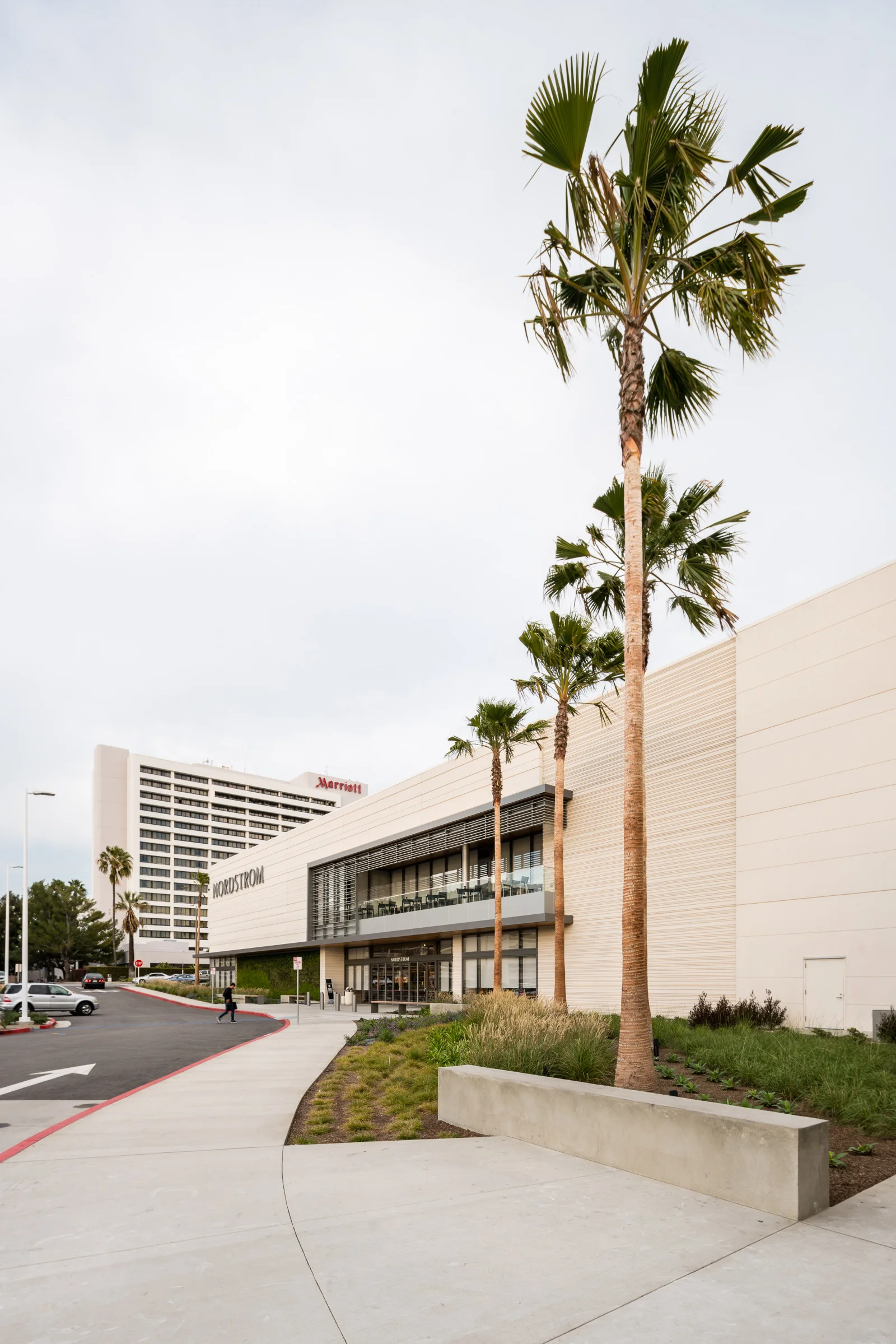 Del Amo Fashion Center | 5+Design