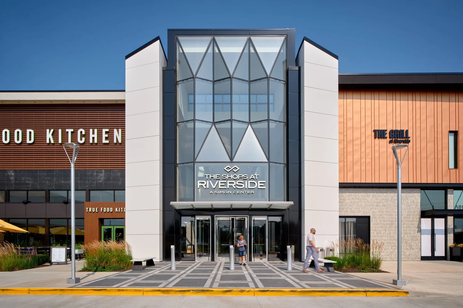 Shops at Riverside | 5+Design