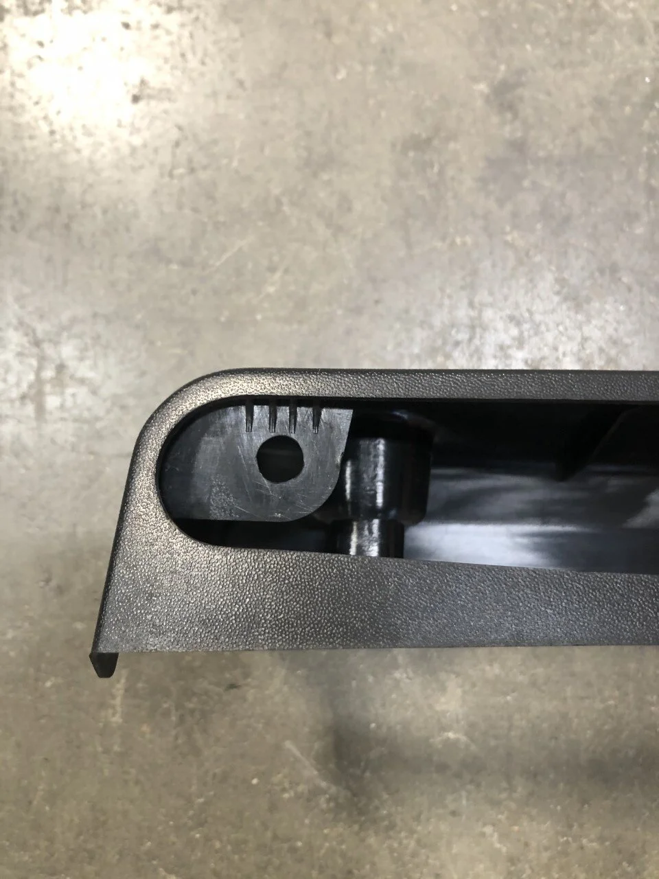 Used Plastic CHMSL-Lamp Bracket, A117M0076 — InoKinetic