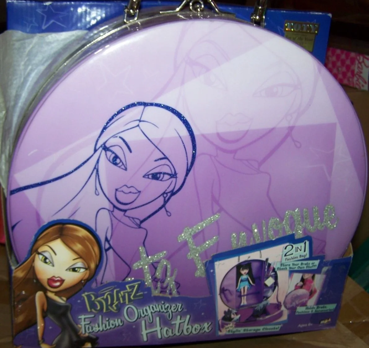 Doll Organizers | Bratz 2004 — LookinBratz.com — A Virtual Bratz Bible!