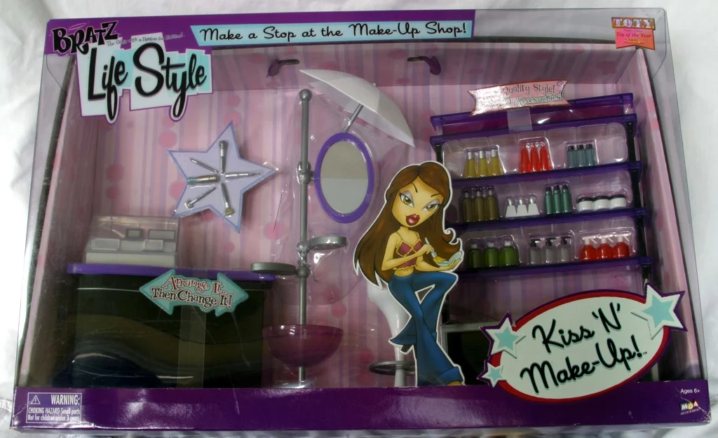 Playsets | Bratz 2004 — LookinBratz.com — The Bratz Bible!