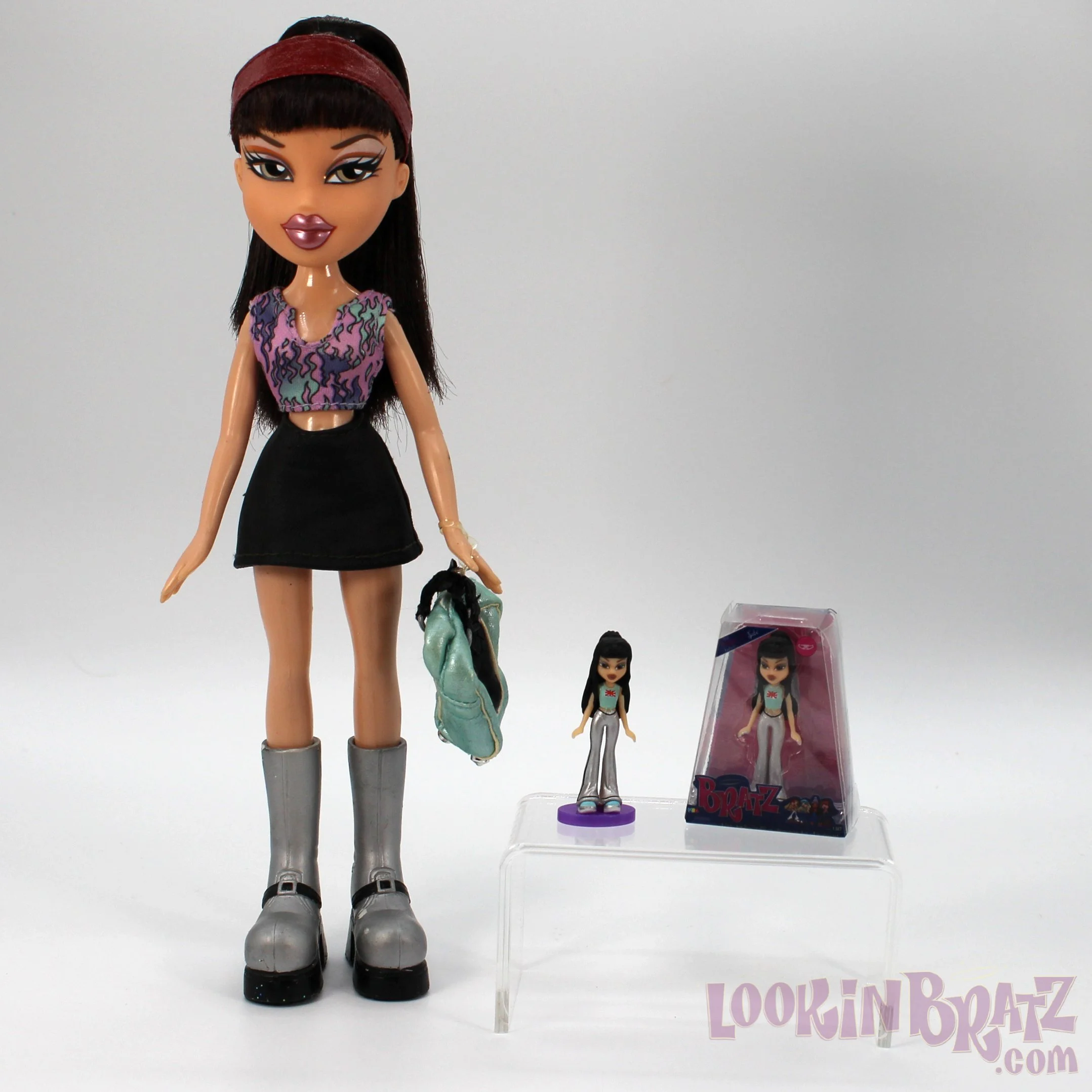 Mini Bratz + Mini Bratz Cosmetics Series 1: A Lookin' Bratz Review ...