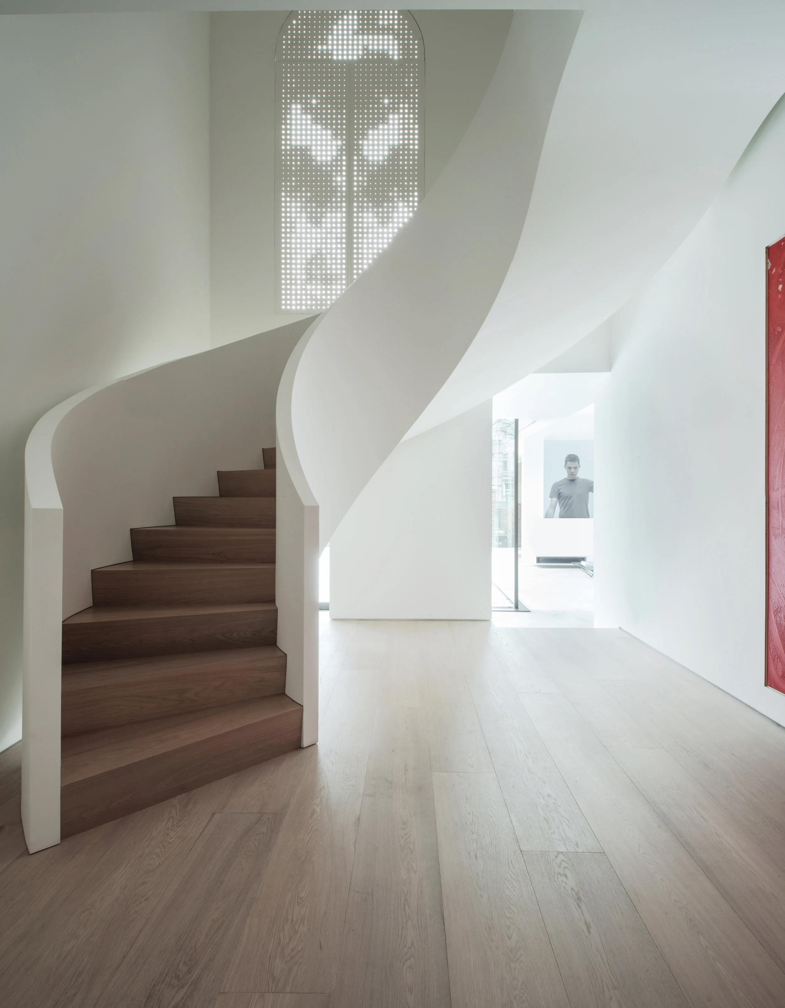 gh3* — Street House