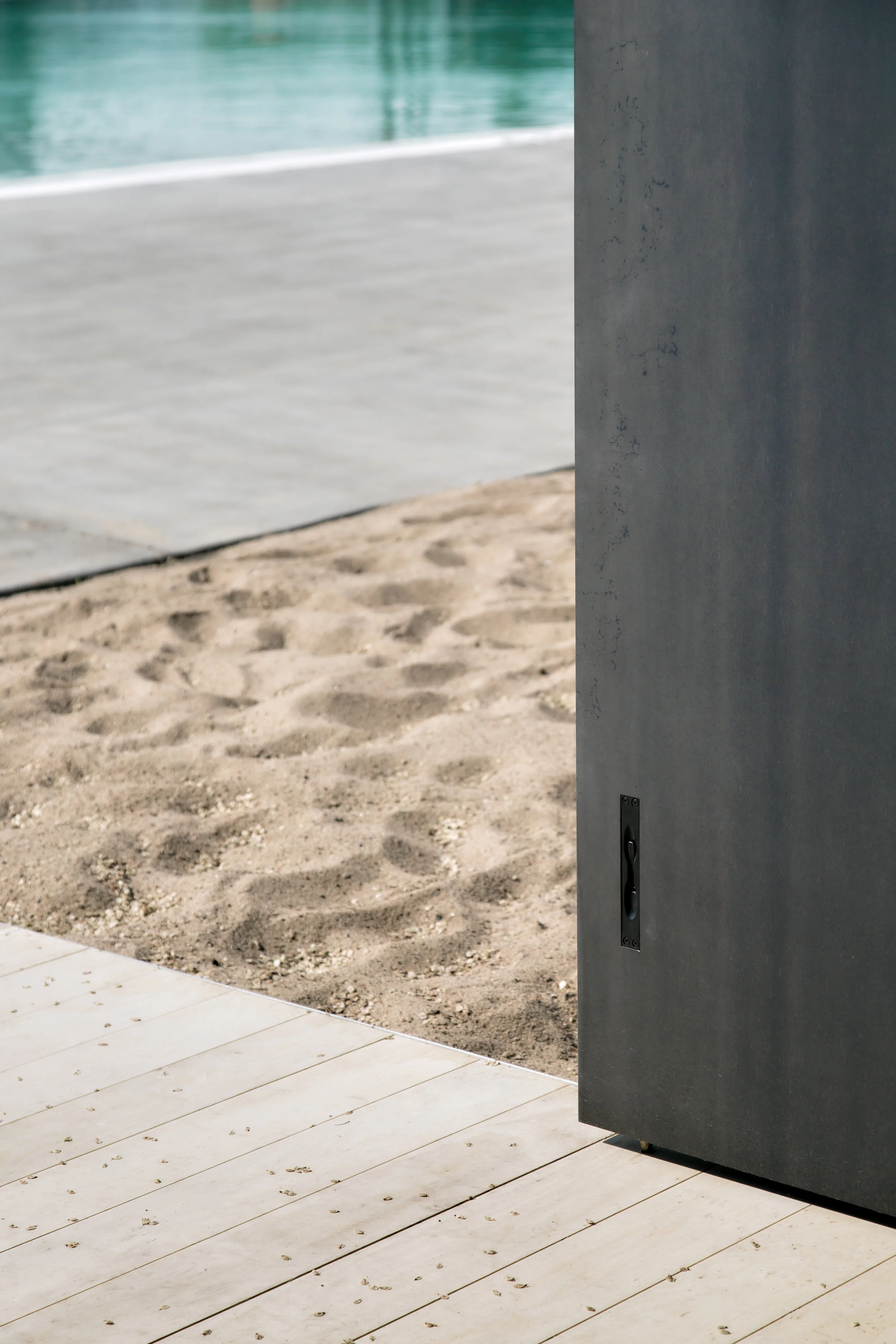 gh3* — Borden Park Natural Swimming Pool