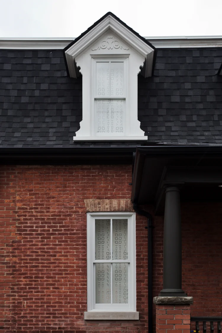 gh3* — Robert House