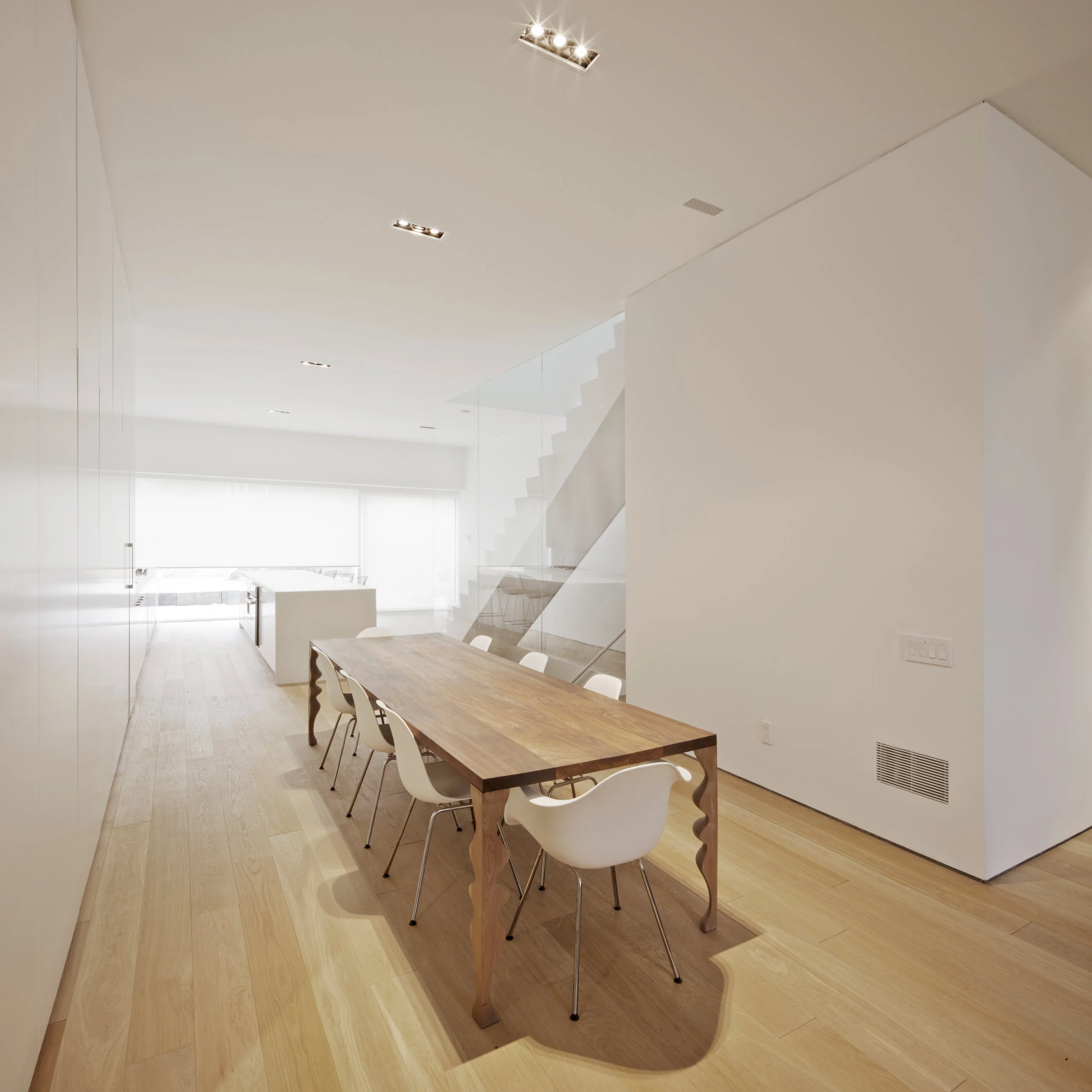 gh3* — Robert House