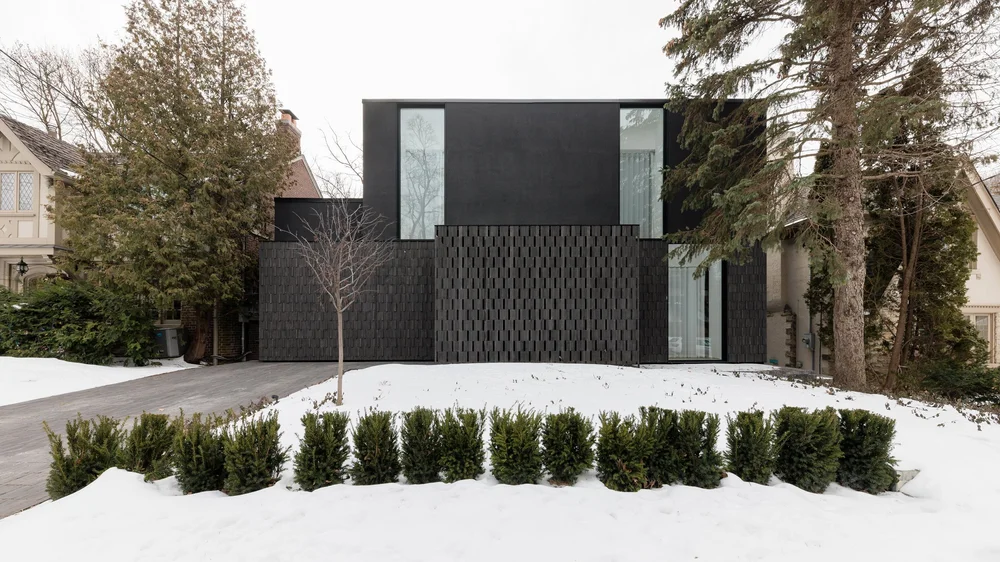 gh3* — House 153