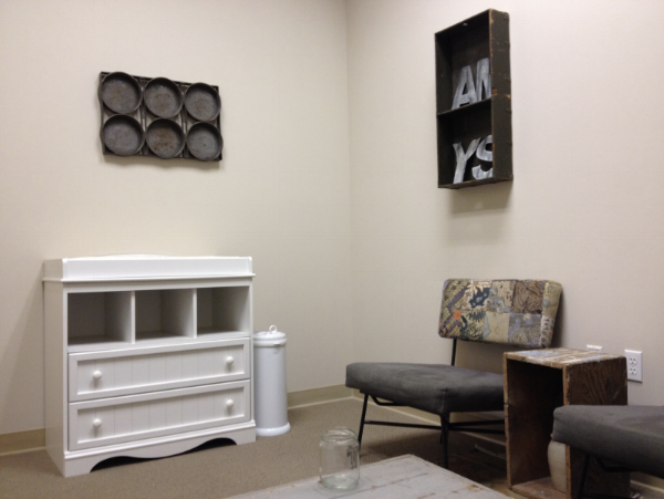 the mothering room makeover: how to make the pumping room more ...