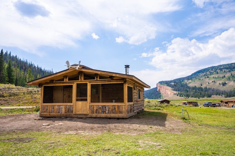 Book Your Stay — Darwin Ranch