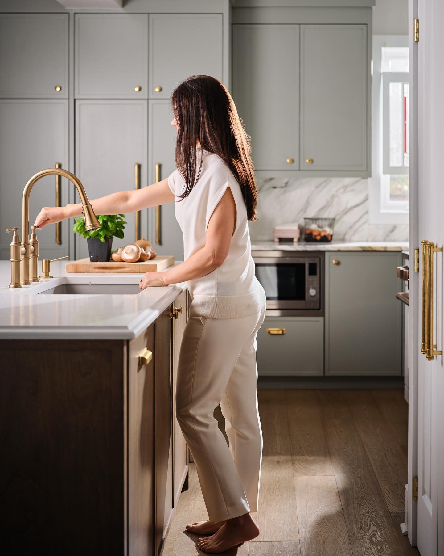 THE KINFOLK HOME: INTERIORS FOR SLOW LIVING — MARINA MEDINA