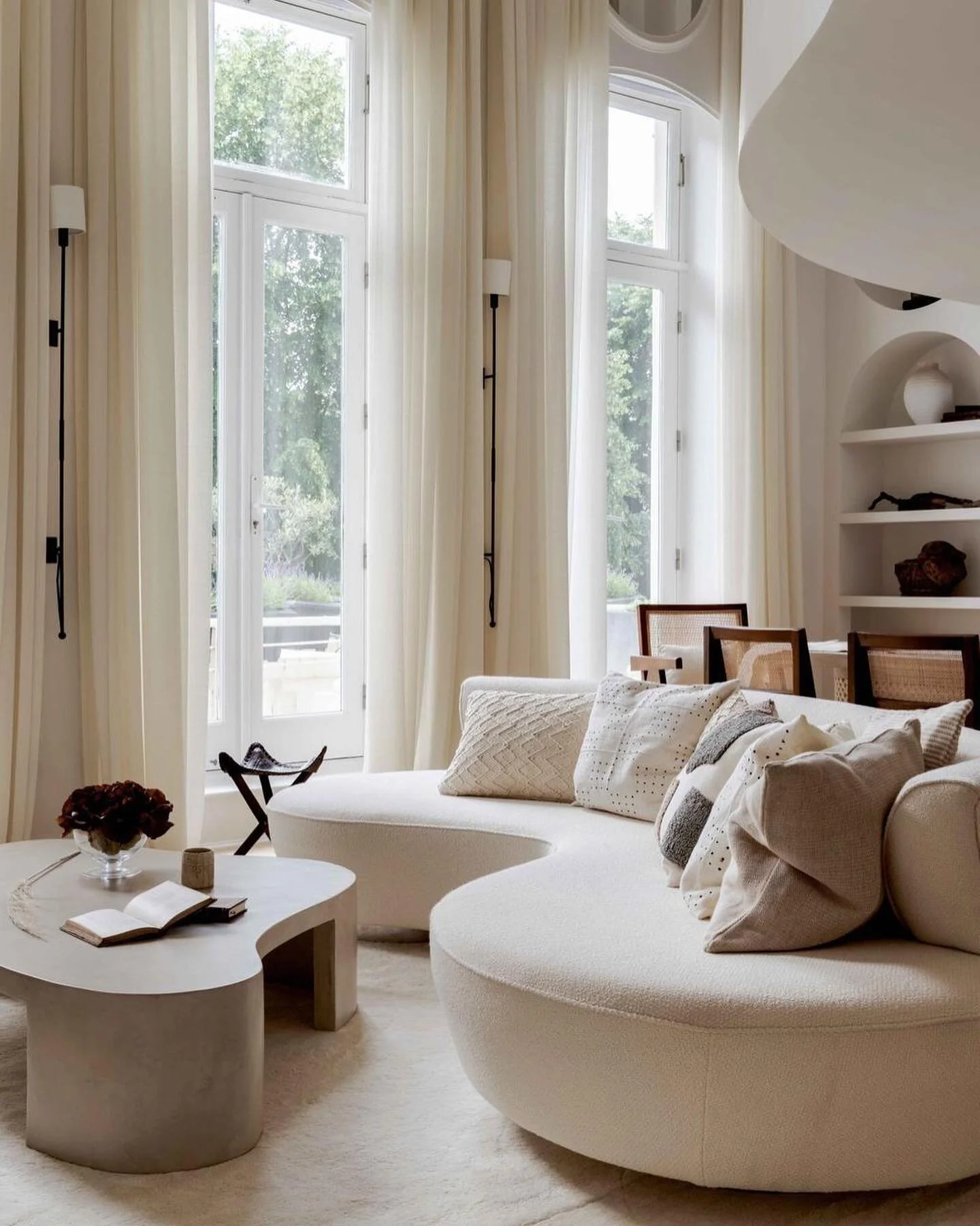 THE KINFOLK HOME: INTERIORS FOR SLOW LIVING — MARINA MEDINA