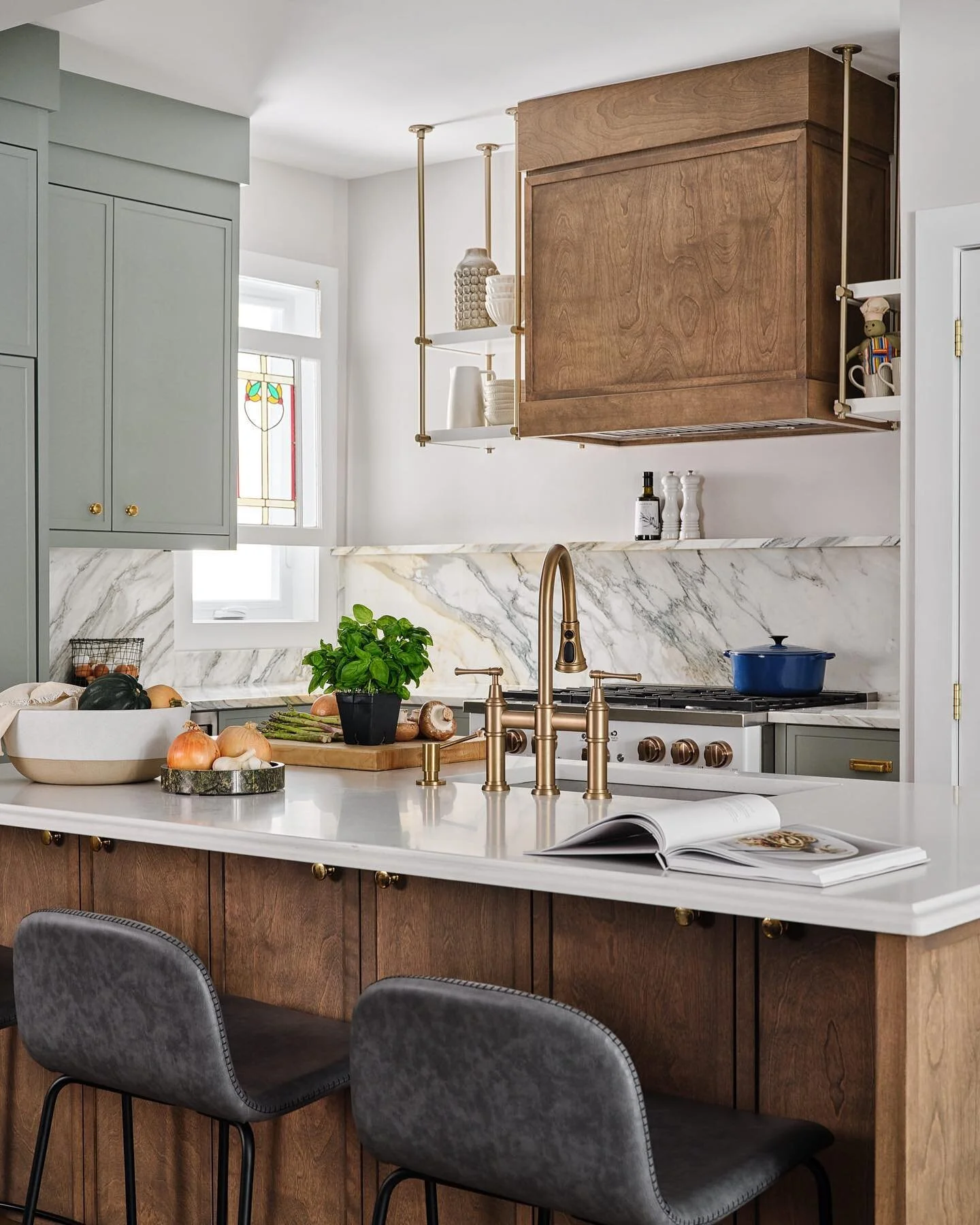 THE KINFOLK HOME: INTERIORS FOR SLOW LIVING — MARINA MEDINA