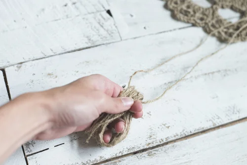 How to Make a Yarn Tassel with Your Hand — Megmade with Love