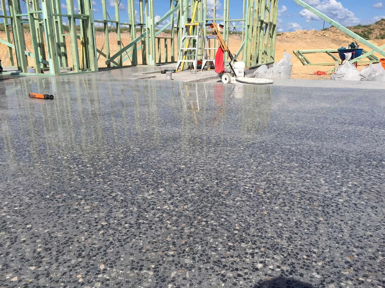 Polished Concrete Canberra — RUFF ROCK