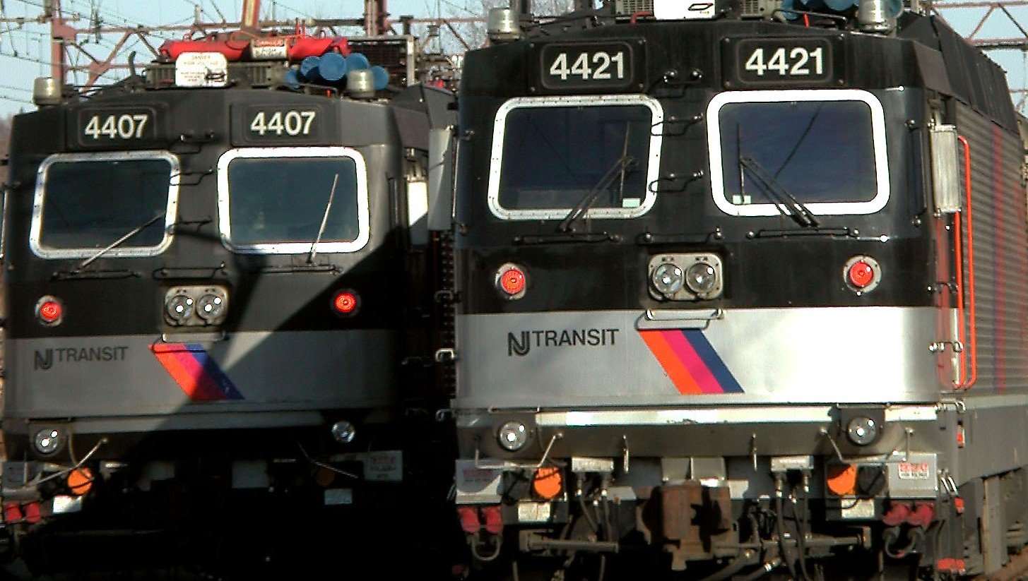 NJ Transit ALP-44 No. 4424 — United Railroad Historical Society of NJ