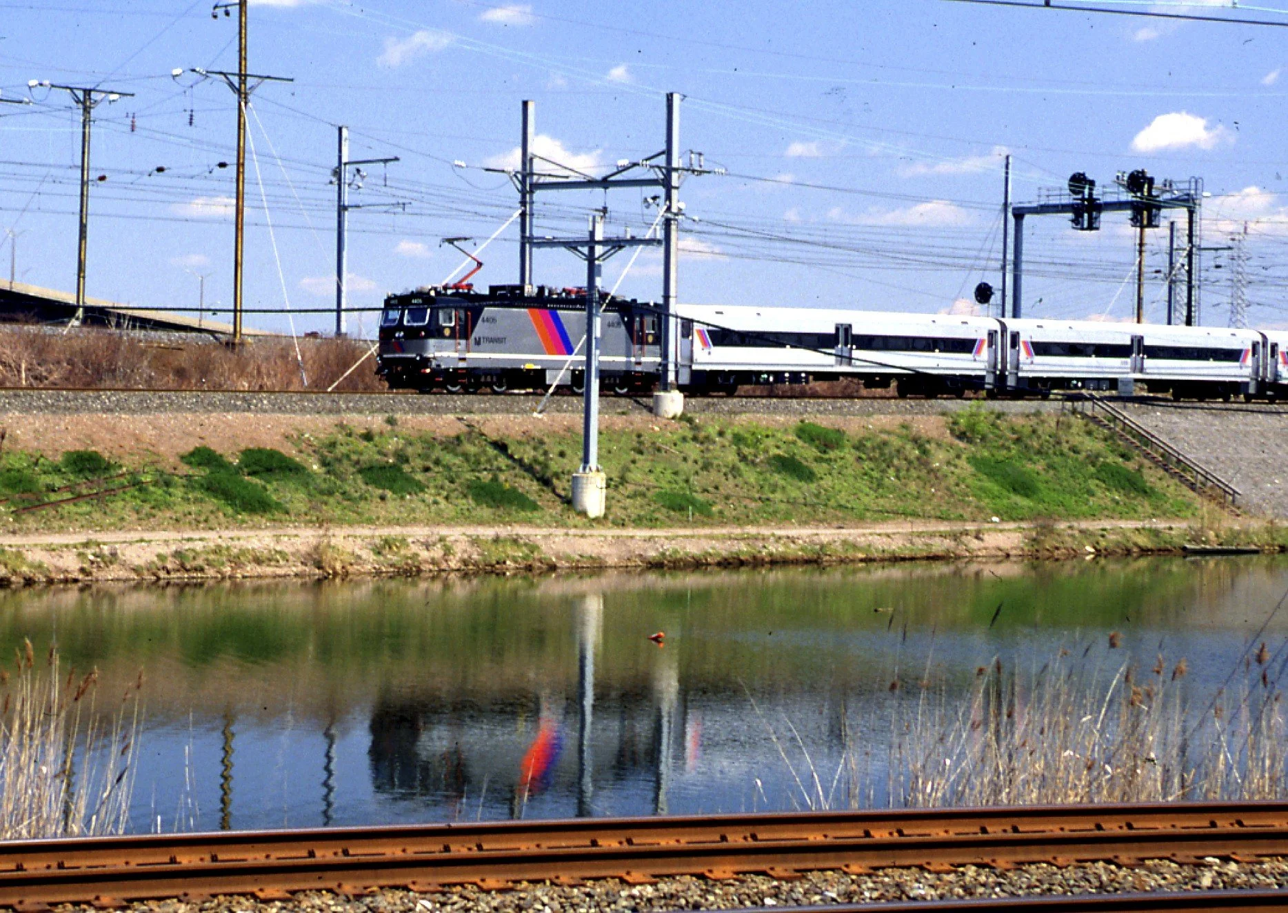 NJ Transit ALP-44 No. 4424 — United Railroad Historical Society of NJ