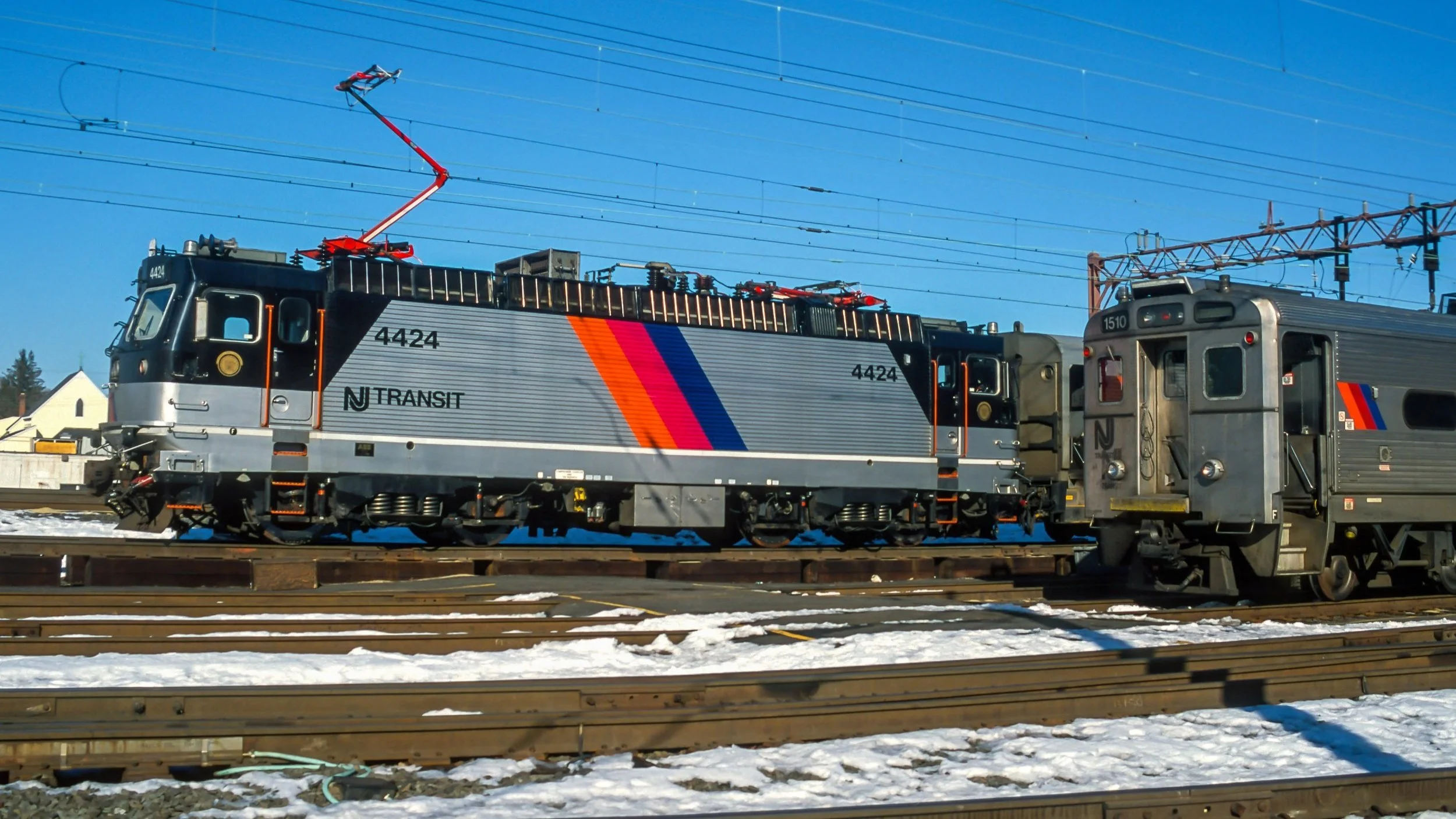 NJ Transit ALP-44 No. 4424 — United Railroad Historical Society of NJ