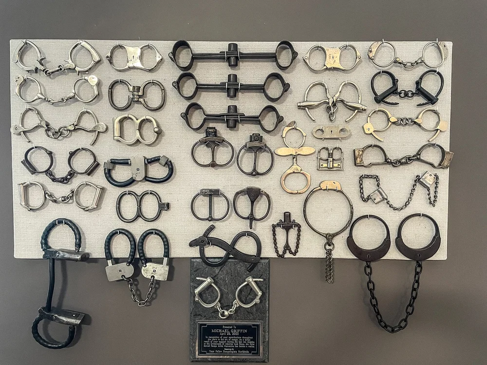 NEWS — Old Handcuffs.Net